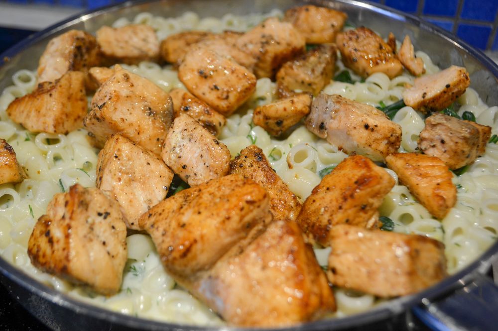 Steningerecept - Spenatstuvade makaroner med lax